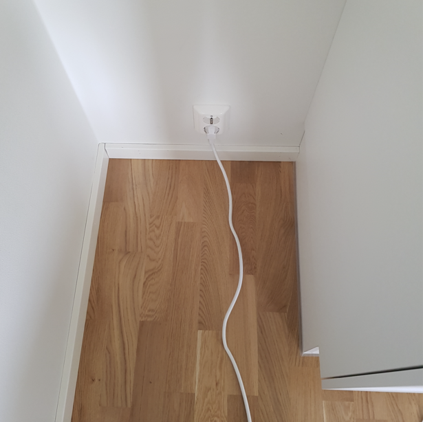 Bygga garderobsram med ca 5-6 st hyllor i Göteborg – Servicefinder – Arkiv